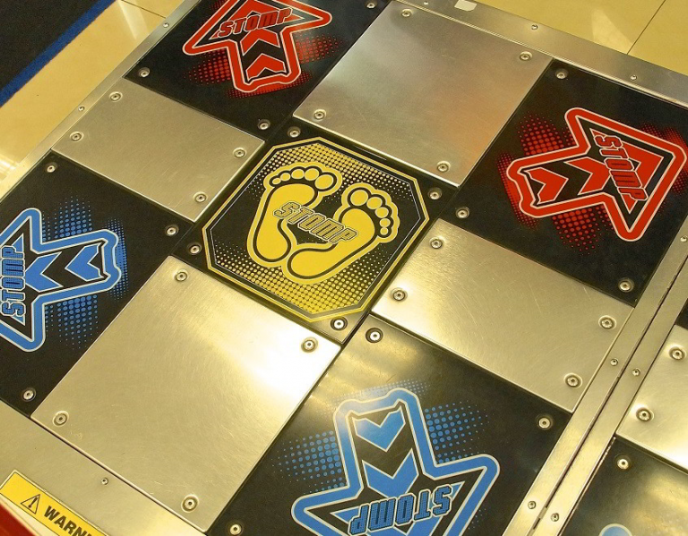 Build a gamepad mat with Makey Makey! - Génération Robots - Blog