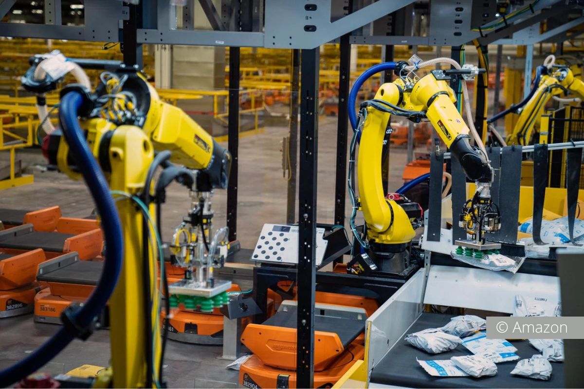 Mobile robot + robot arm: an efficient 2-in-1 solution - Génération Robots - Blog